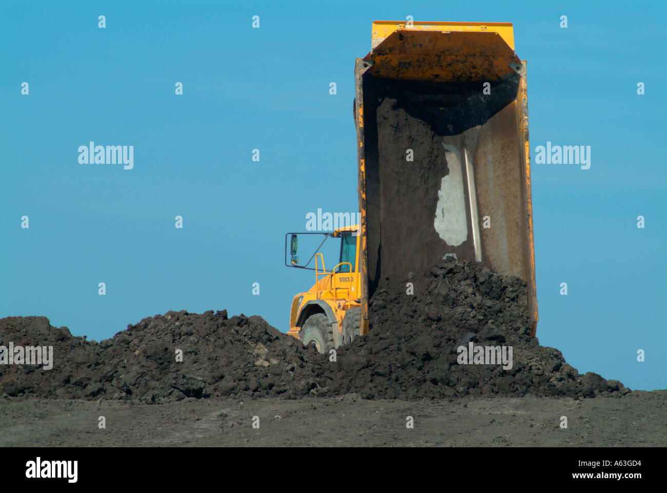 Large dump truck earth moving construction vehicle trucks volvo giant ...