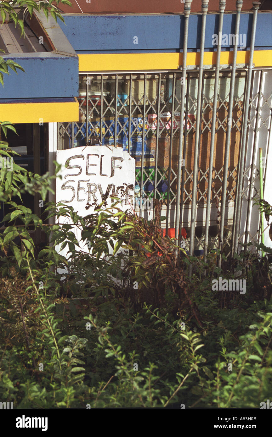 self service sign by shop petrol station Stock Photo - Alamy