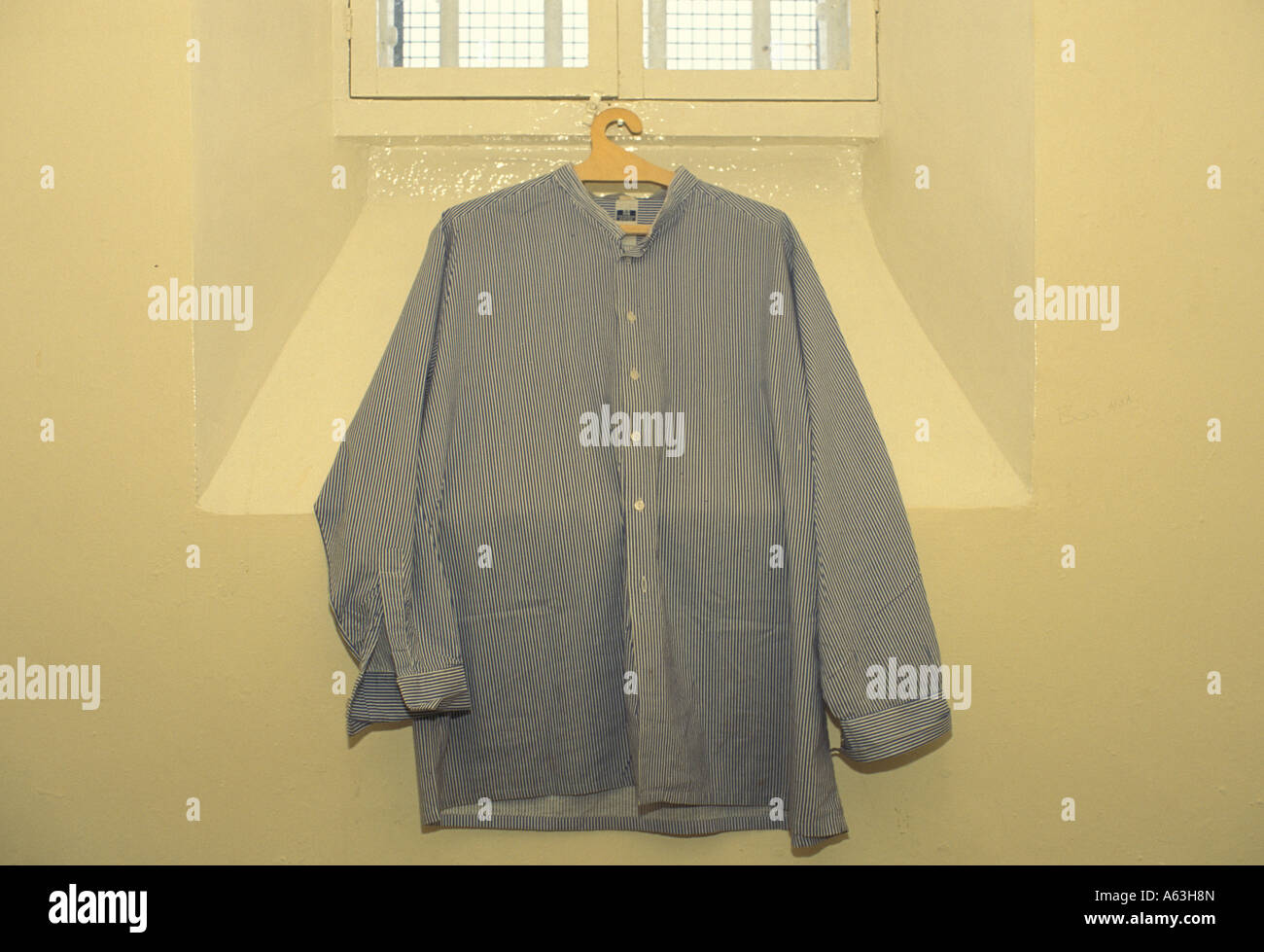 A prisoner’s shirt hanging in his cell, HM Prison Cardiff, Wales Stock ...