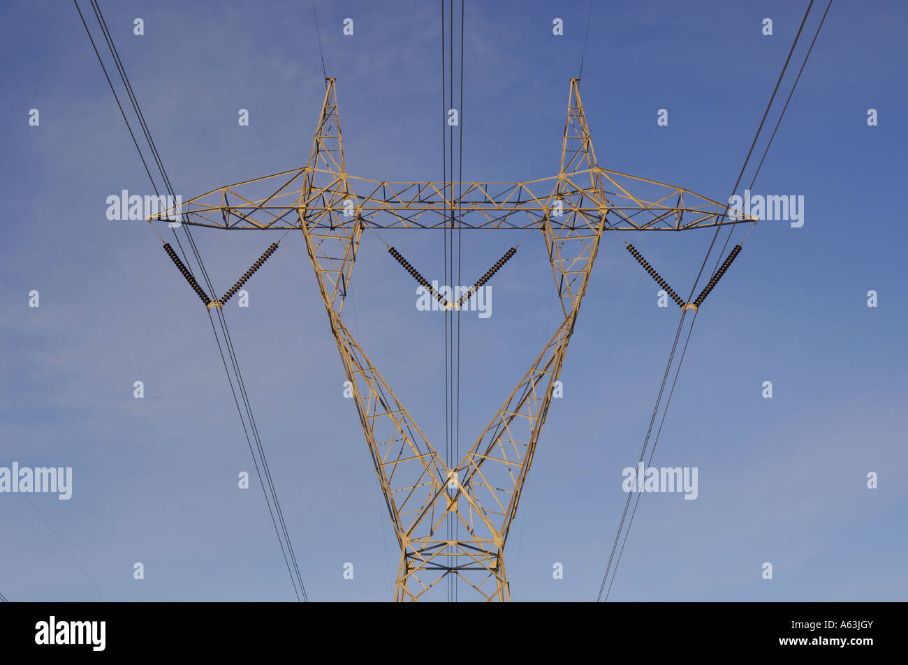 Electrical tower and wires Stock Photo - Alamy