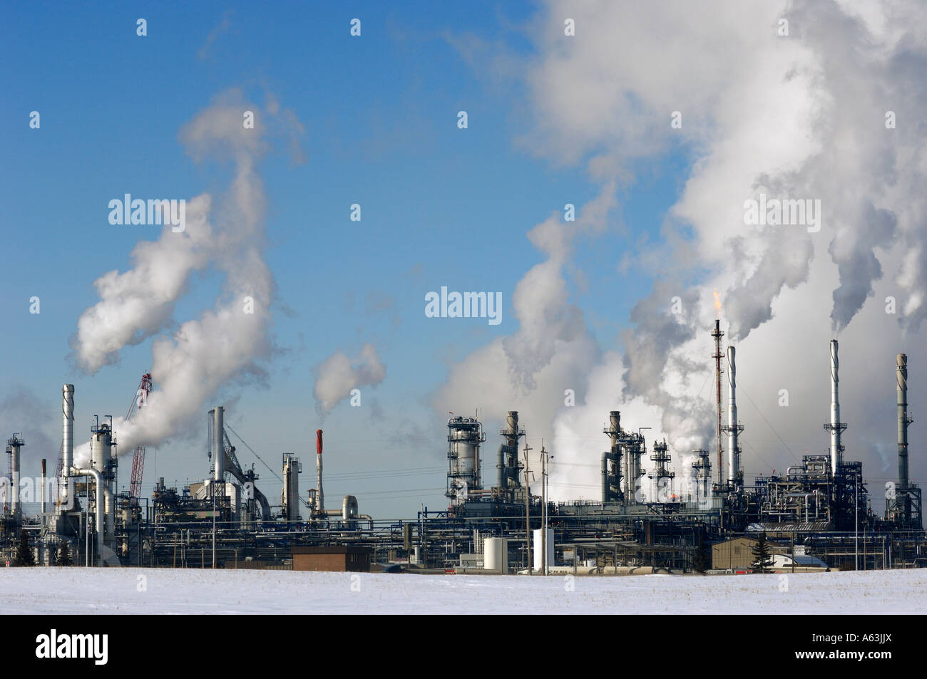 Corporate oil refineries hi-res stock photography and images - Alamy