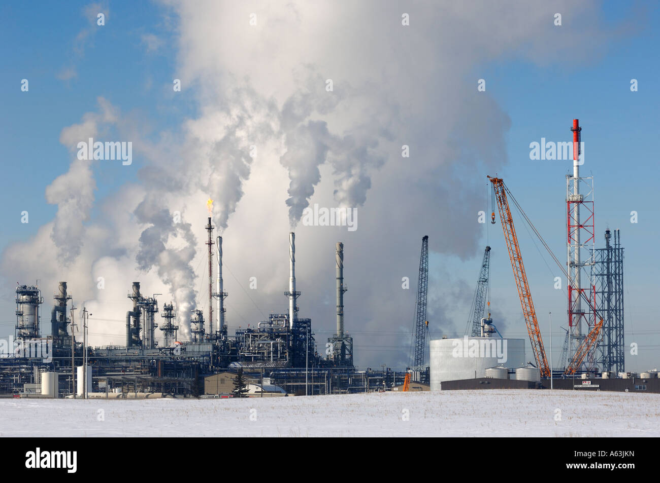 Oil refinery edmonton alberta canada hi-res stock photography and ...