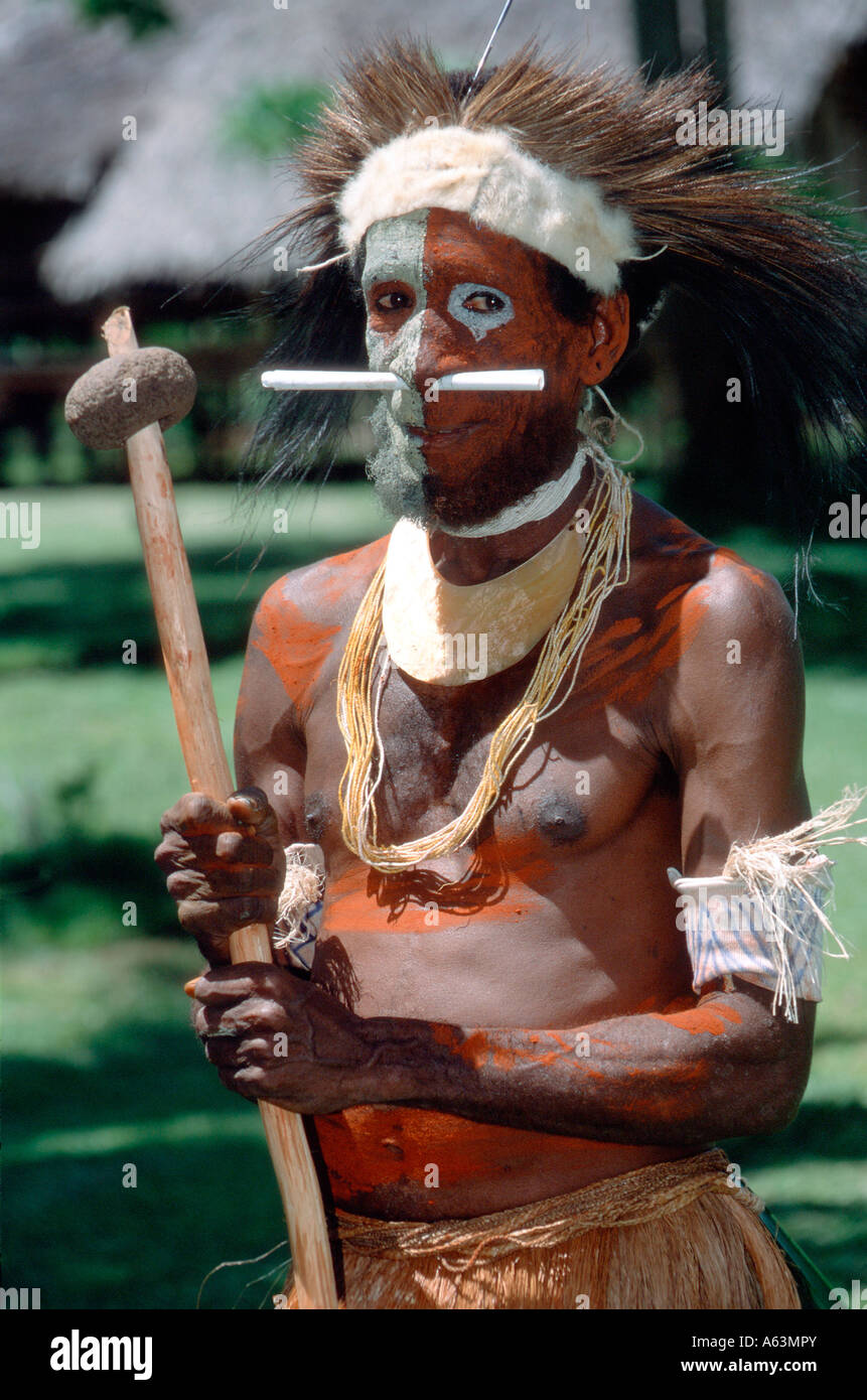 Papua New Guinea - Chief of the Gabusi tribe with spear and traditional ...
