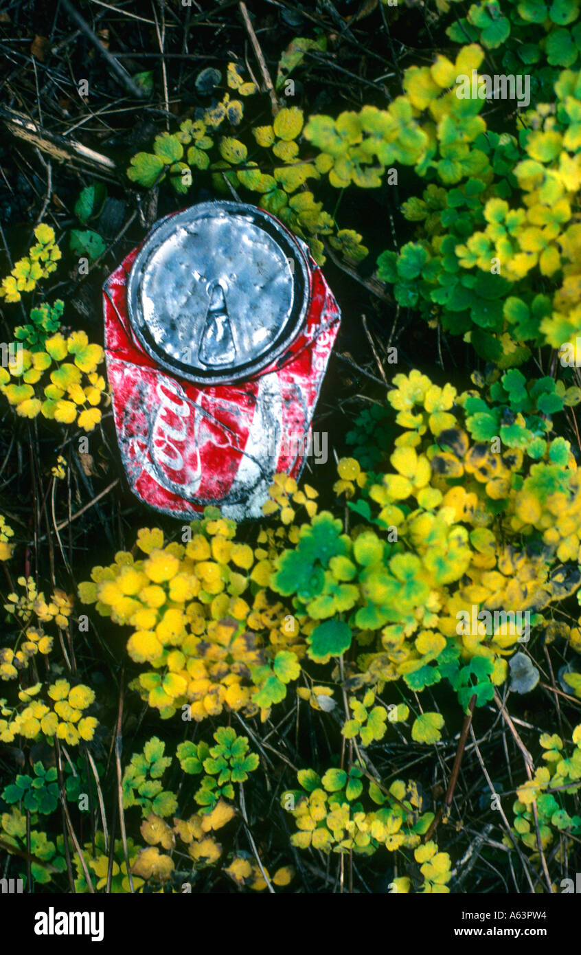 Coca cola can crushed hi-res stock photography and images - Alamy