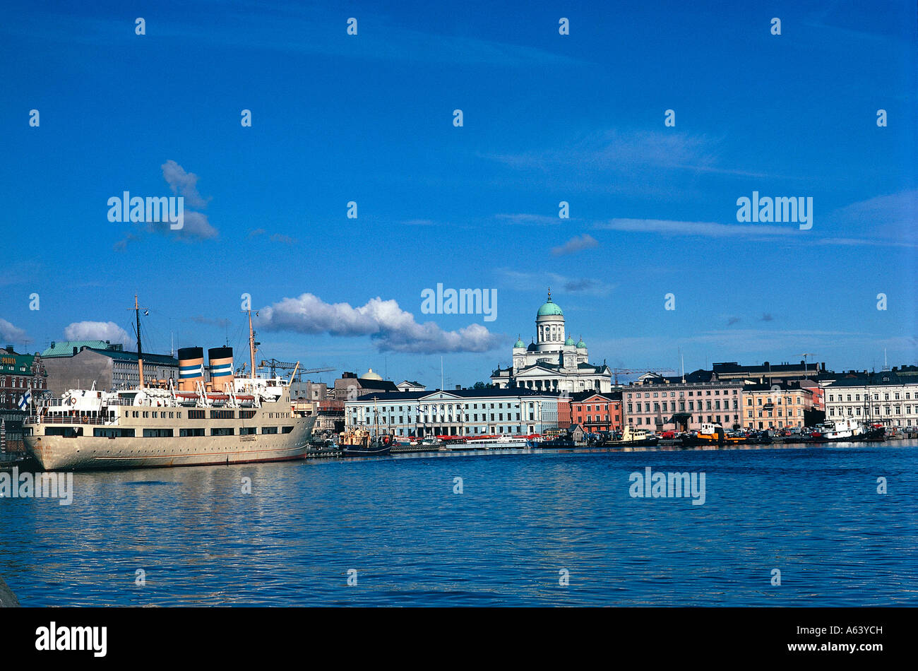 cathedral overlooking harbour city of helsinki finland Stock Photo - Alamy
