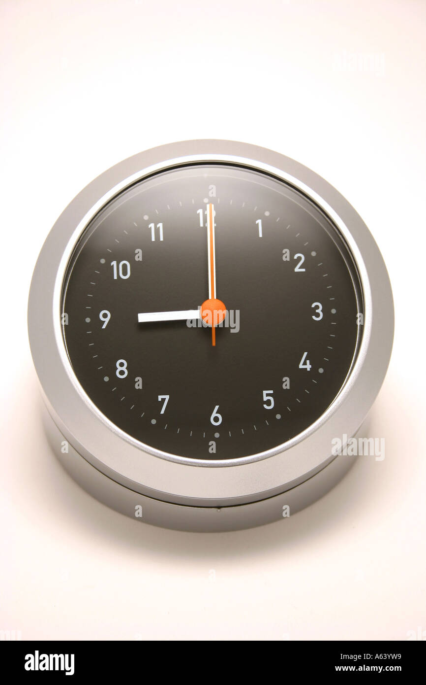 Nine o clock hi-res stock photography and images - Alamy