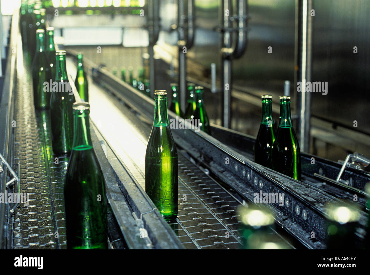 crown capped cider bottling plant Stock Photo - Alamy