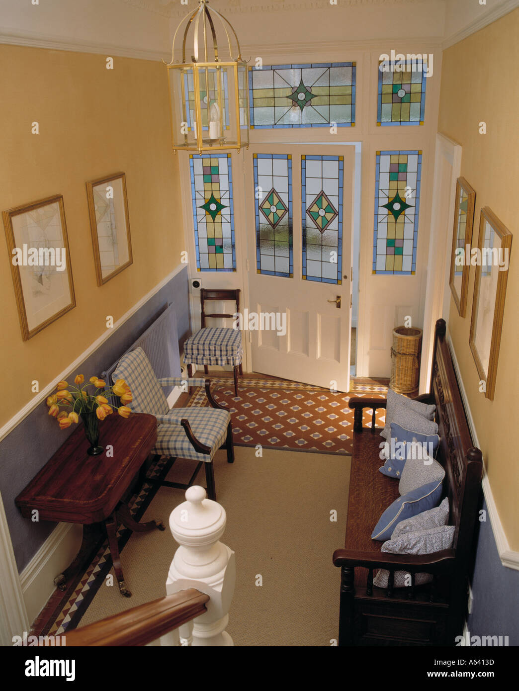 English house interiors hi-res stock photography and images - Alamy