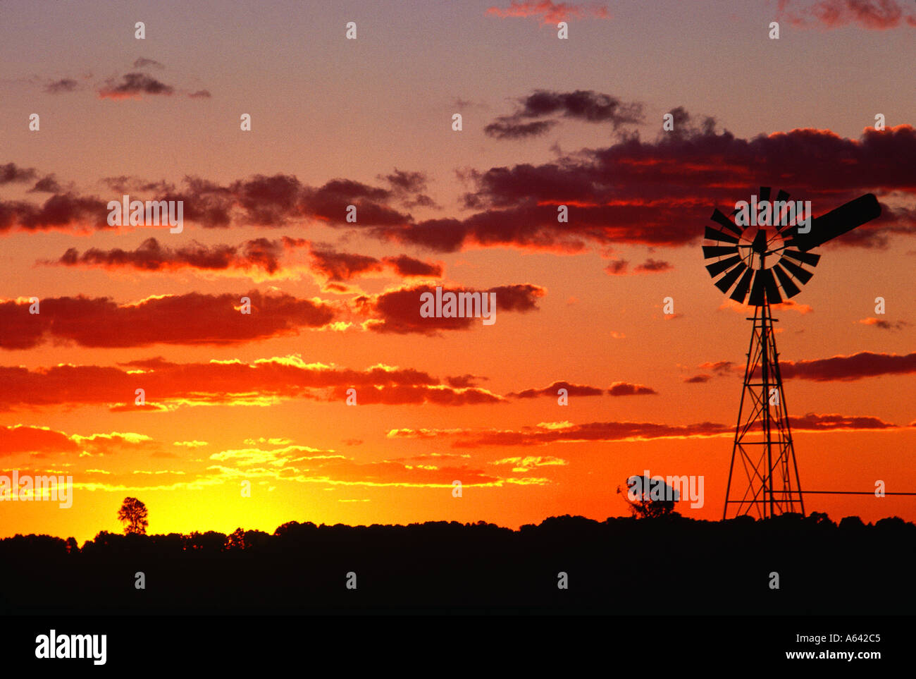 Sunset in the Australian outback Stock Photo - Alamy