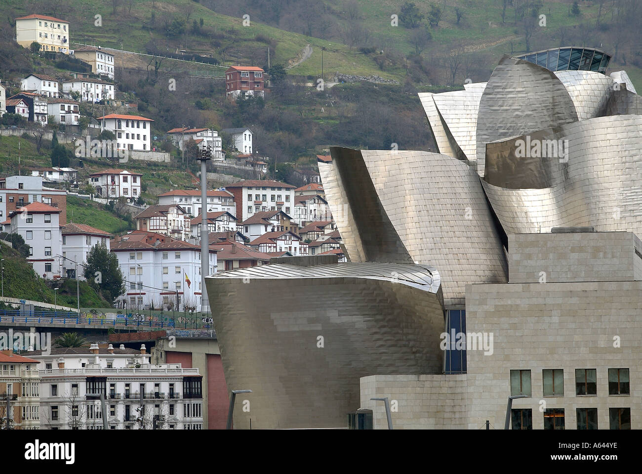 THE GUGGENHEIM MUSEUM IN BILBO BILBAO CITY BIZKAIA VIZCAYA EUZKADI ...