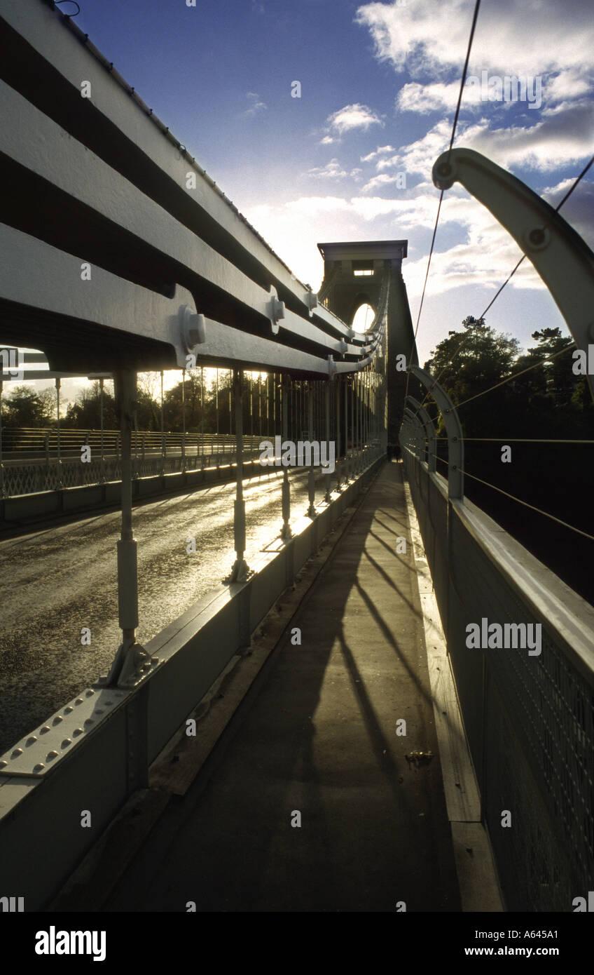 Clifton suspension bridge footpath hi-res stock photography and images ...