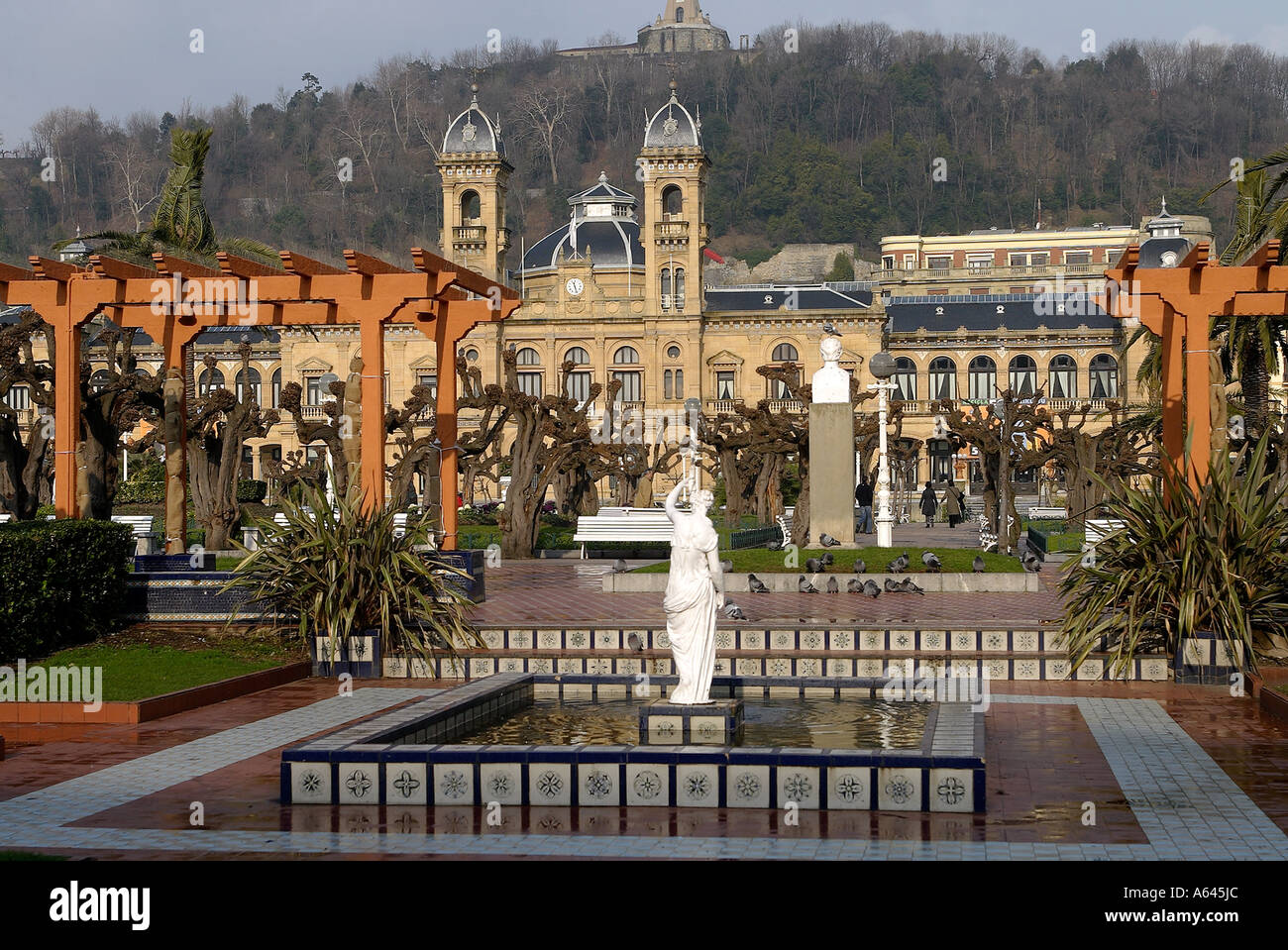 THE TOWNHALL IN DONOSTIA SAN SEBASTIAN CITY GUIPUZCOA EUZKADI BASQUE ...