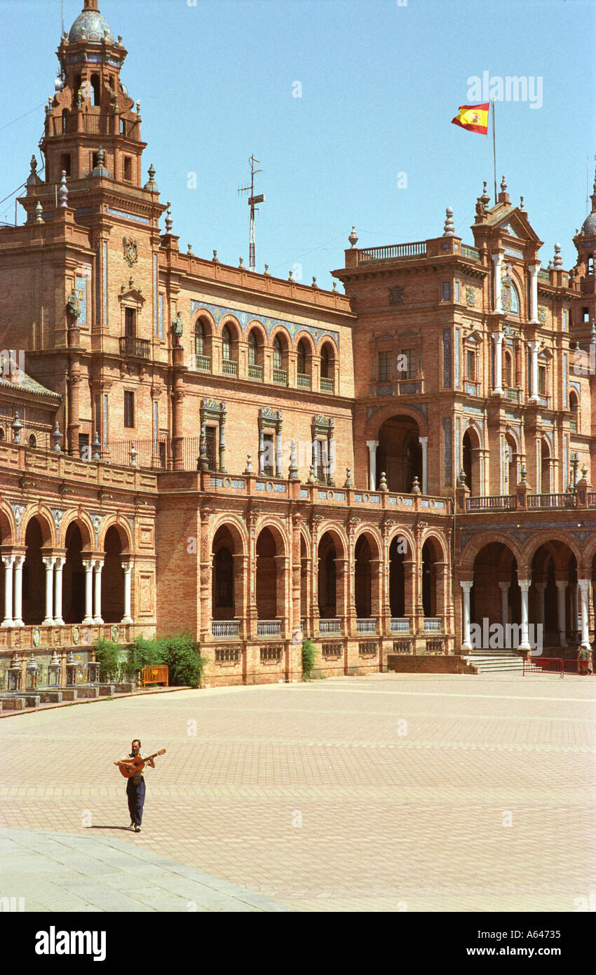 Plaza de espana main building hi-res stock photography and images - Alamy
