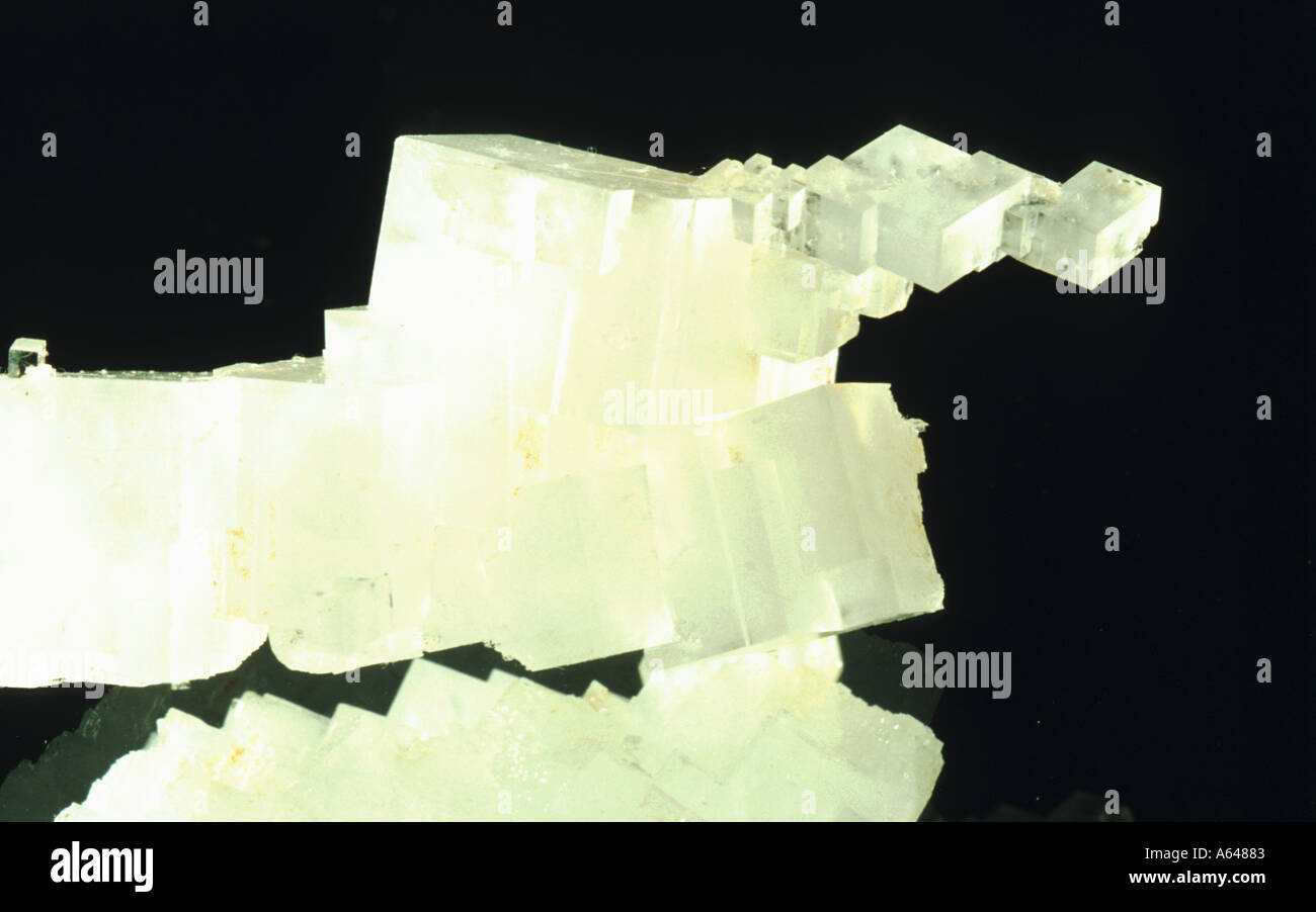 Salt crystal hi-res stock photography and images - Alamy