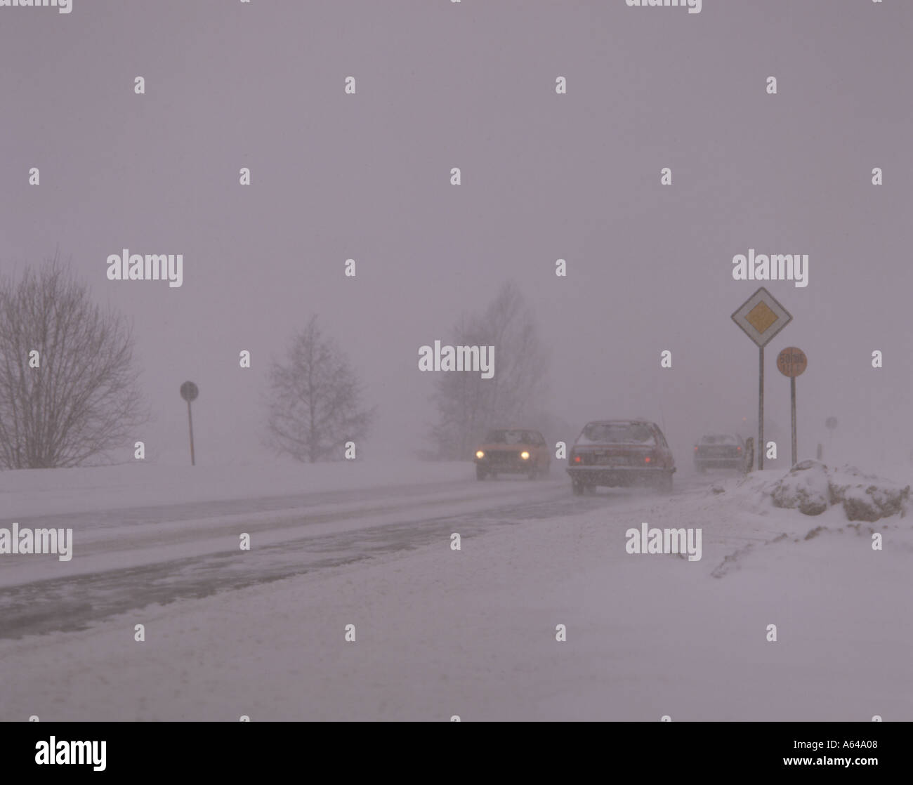 bad road conditions traffic Stock Photo - Alamy