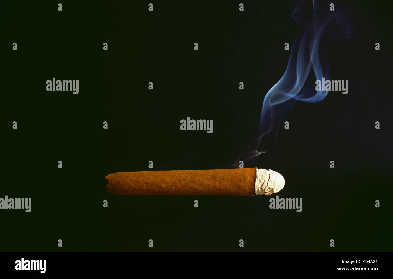 cigar tobacco smoking smoker smoke Stock Photo - Alamy