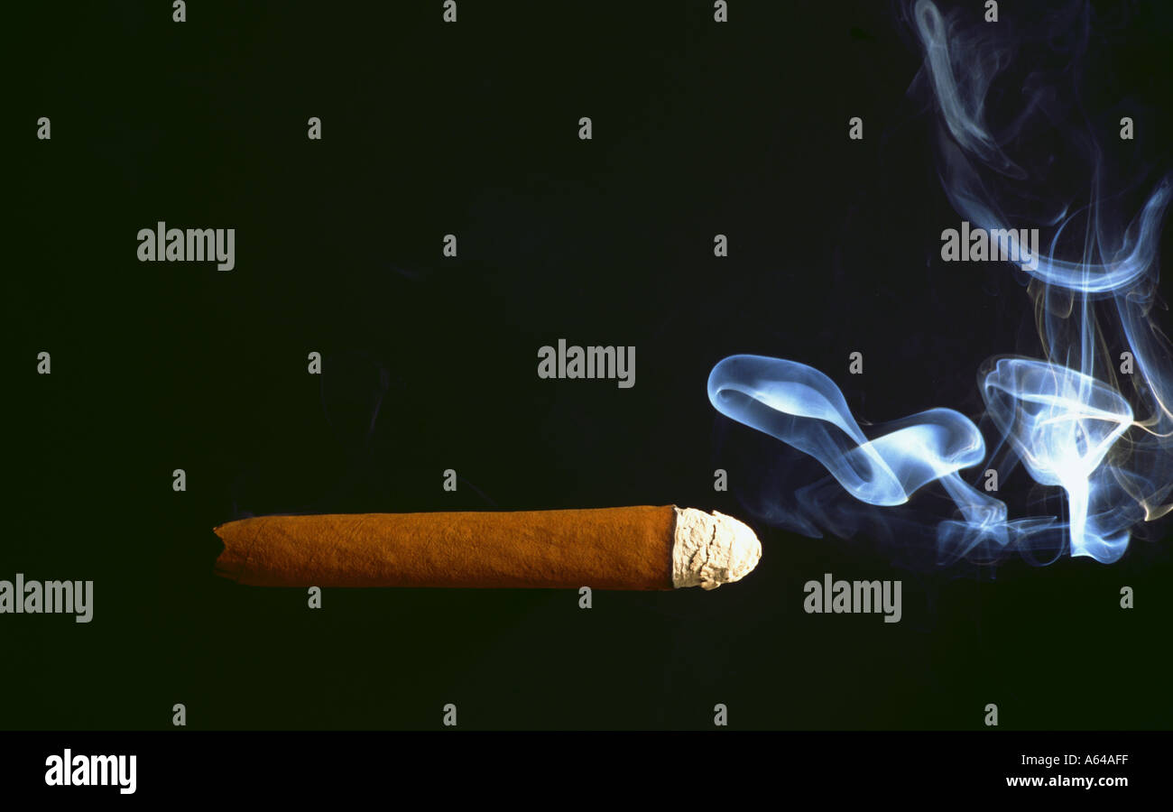 cigar tobacco smoking smoker smoke Stock Photo - Alamy
