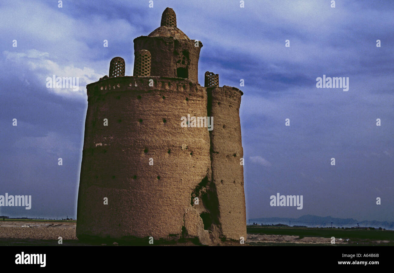 Iran Dovetower Dove tower Tabo tar Khan Stock Photo - Alamy