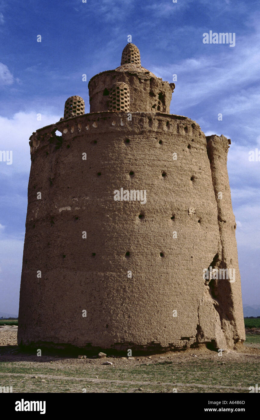 Iran Dovetower Dove tower Tabo tar Khan Stock Photo - Alamy