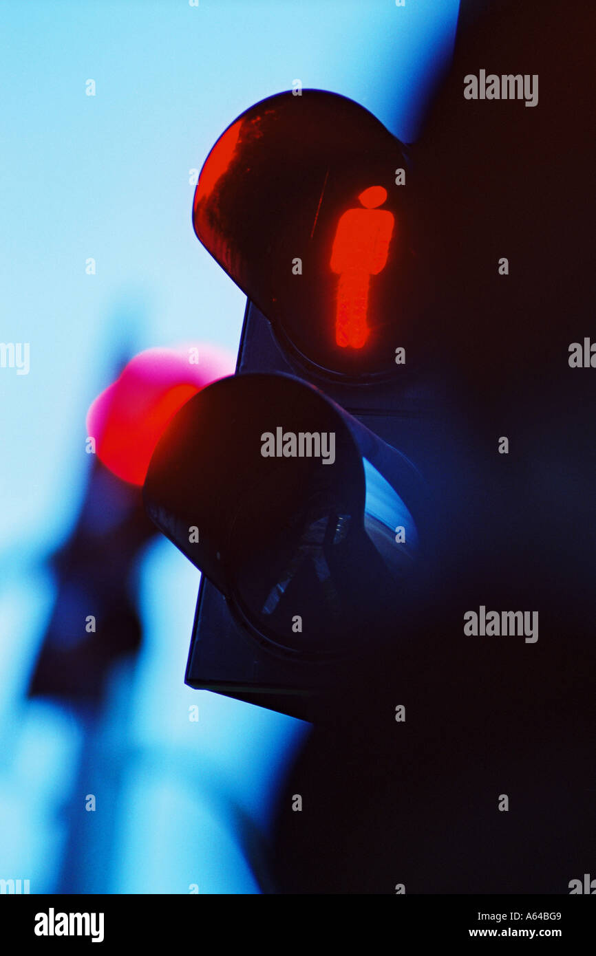 Red robot traffic light hi-res stock photography and images - Alamy
