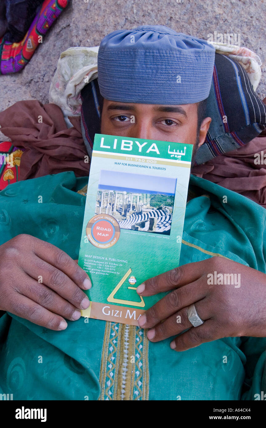 Libya libyan man traditional clothes hi-res stock photography and ...