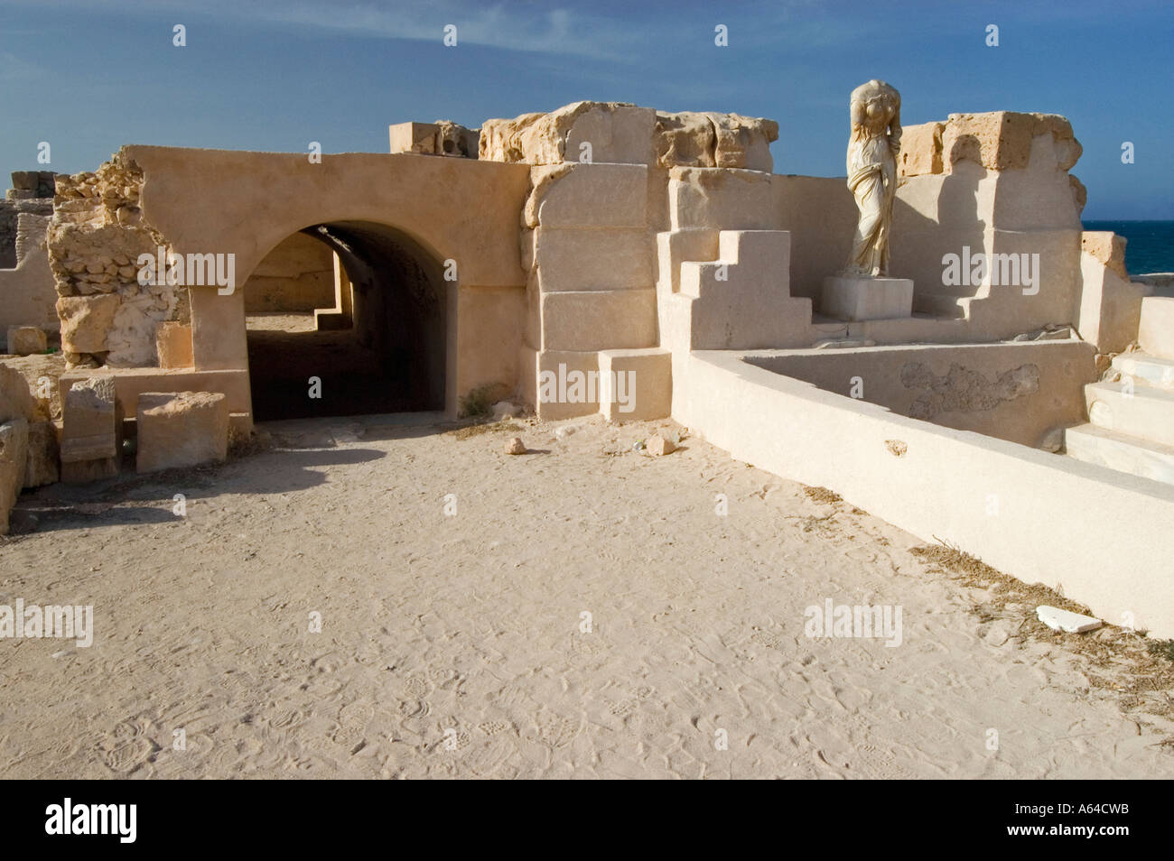 Roman archeological site of Sabrata, Libyen Stock Photo - Alamy