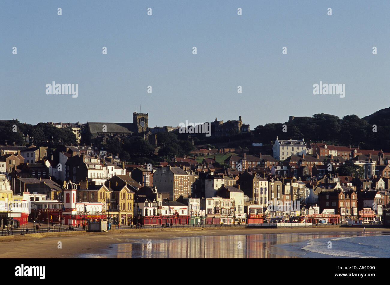 Scarborough seafront hi-res stock photography and images - Alamy