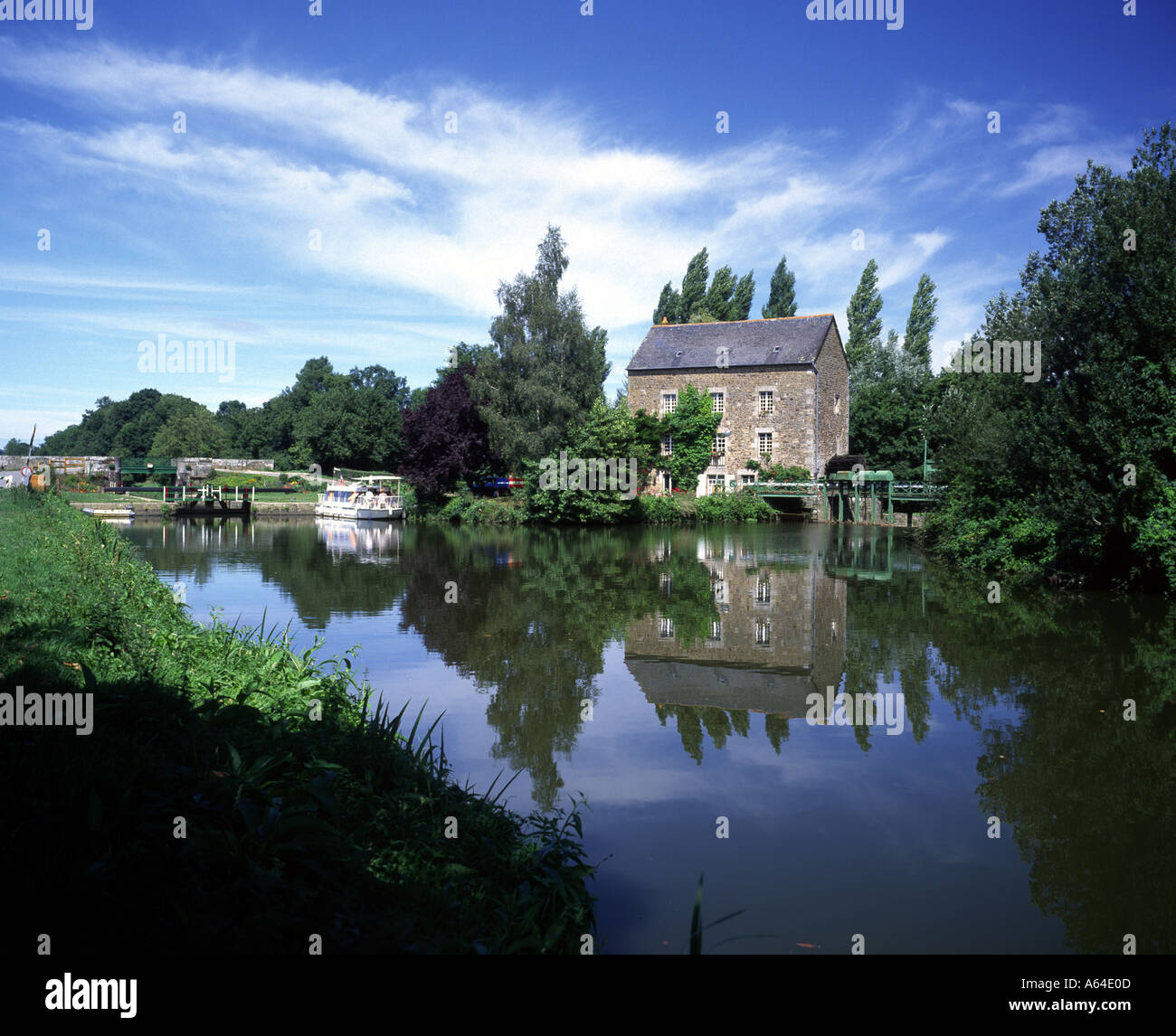 Watermill at the rance hi-res stock photography and images - Alamy