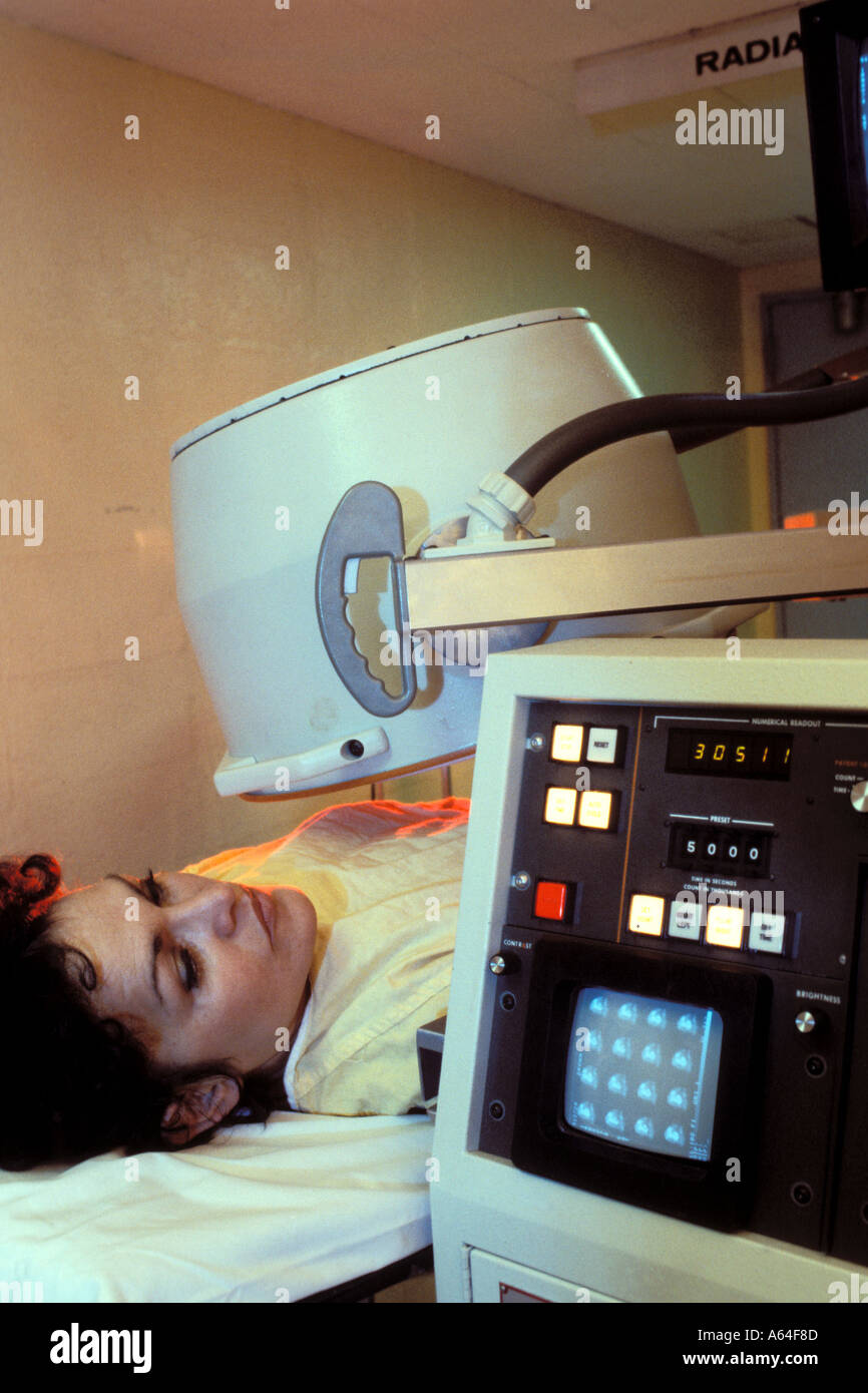 Female Patient undergoes Radio Isotope heart scan New York University ...