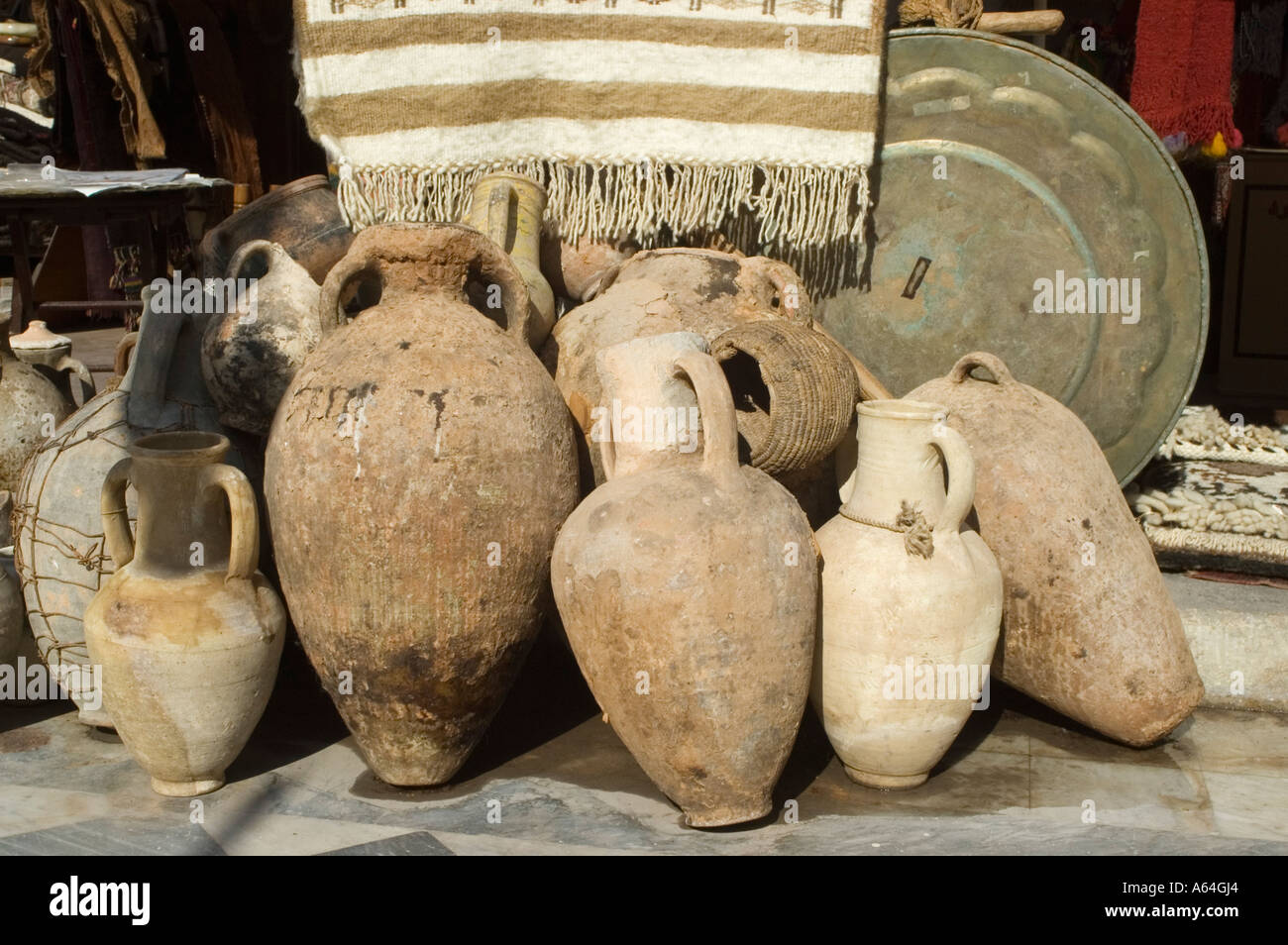 Shops in the tourist bazaar, souk, of Tripolis, Tripoli, Libya Stock ...