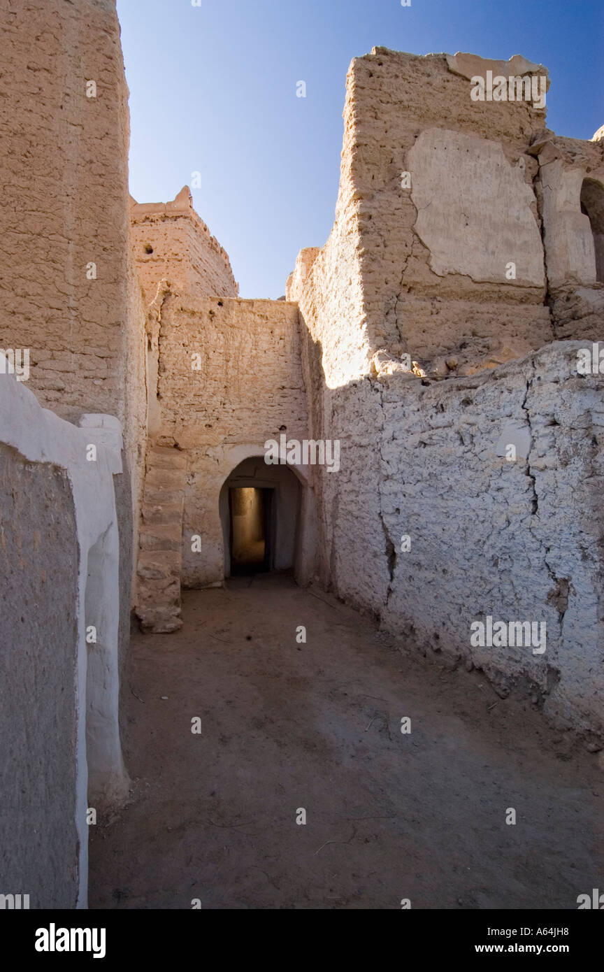 Narrow lane in the historic center of Ghadames, Ghadamis, Unesco world ...