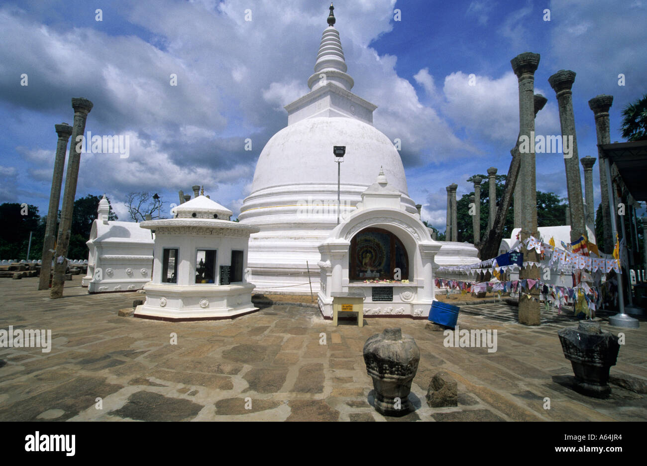 Thuparama Dagoba in the ancient city of Anuradhapura, Unesco Word ...