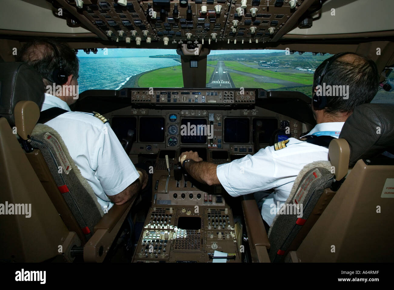 Boeing 747 Cockpit Takeoff