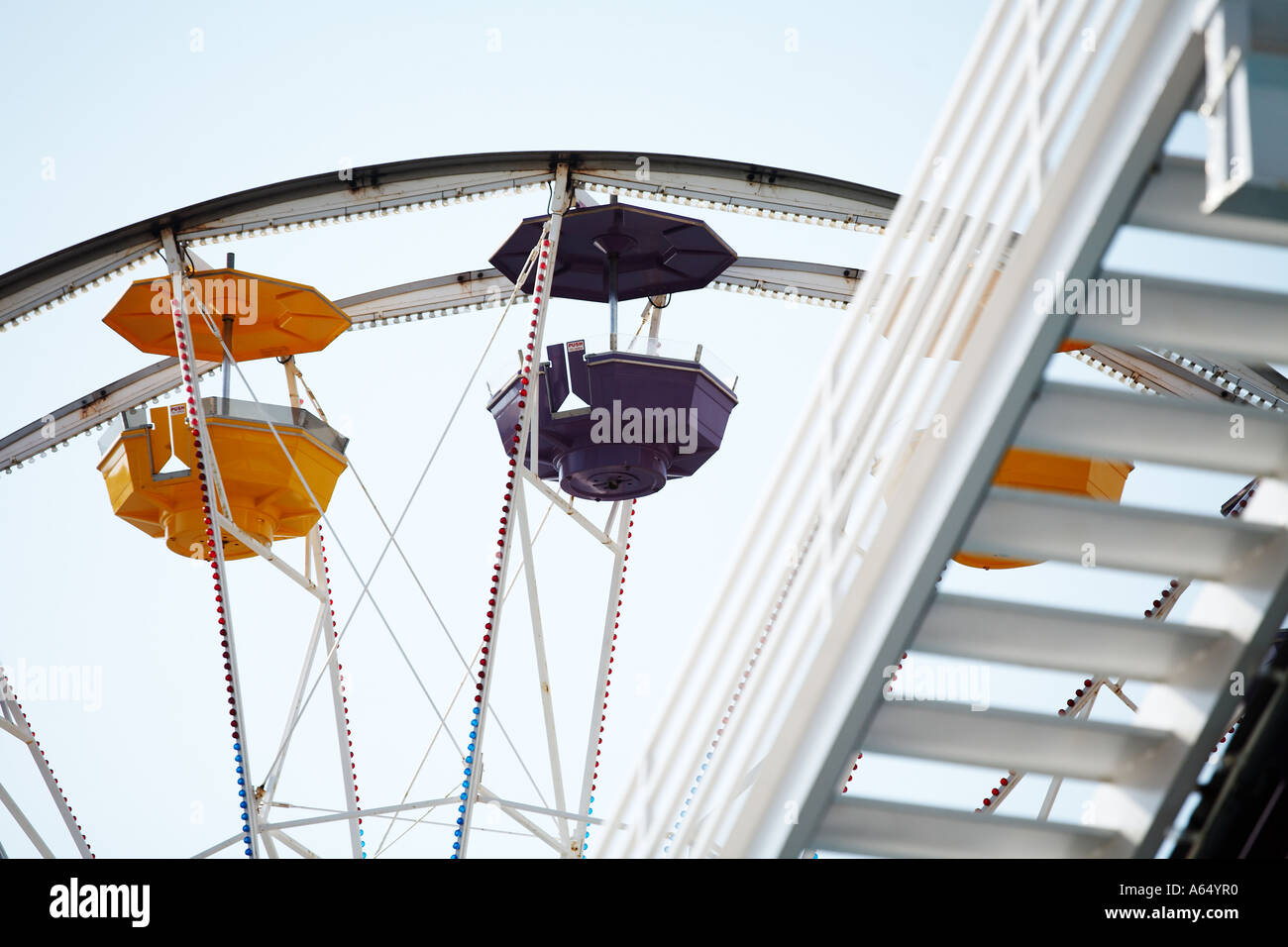 Details of the Solar Powered Ferris Wheel in Pacific Park Santa Monica ...