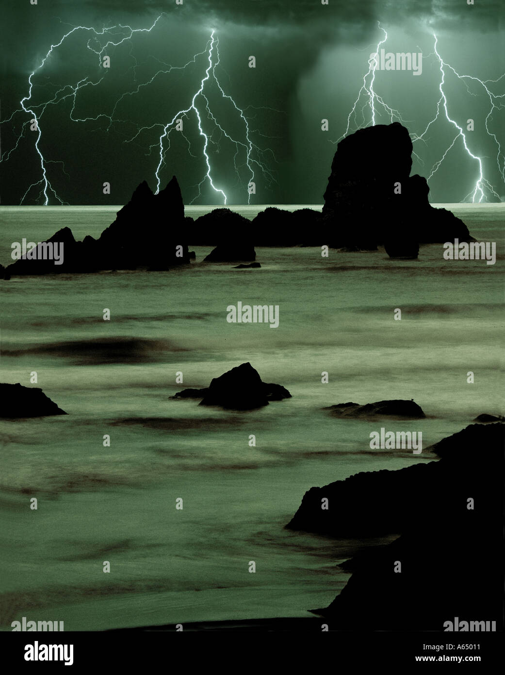 Lightning storm over the ocean Stock Photo - Alamy