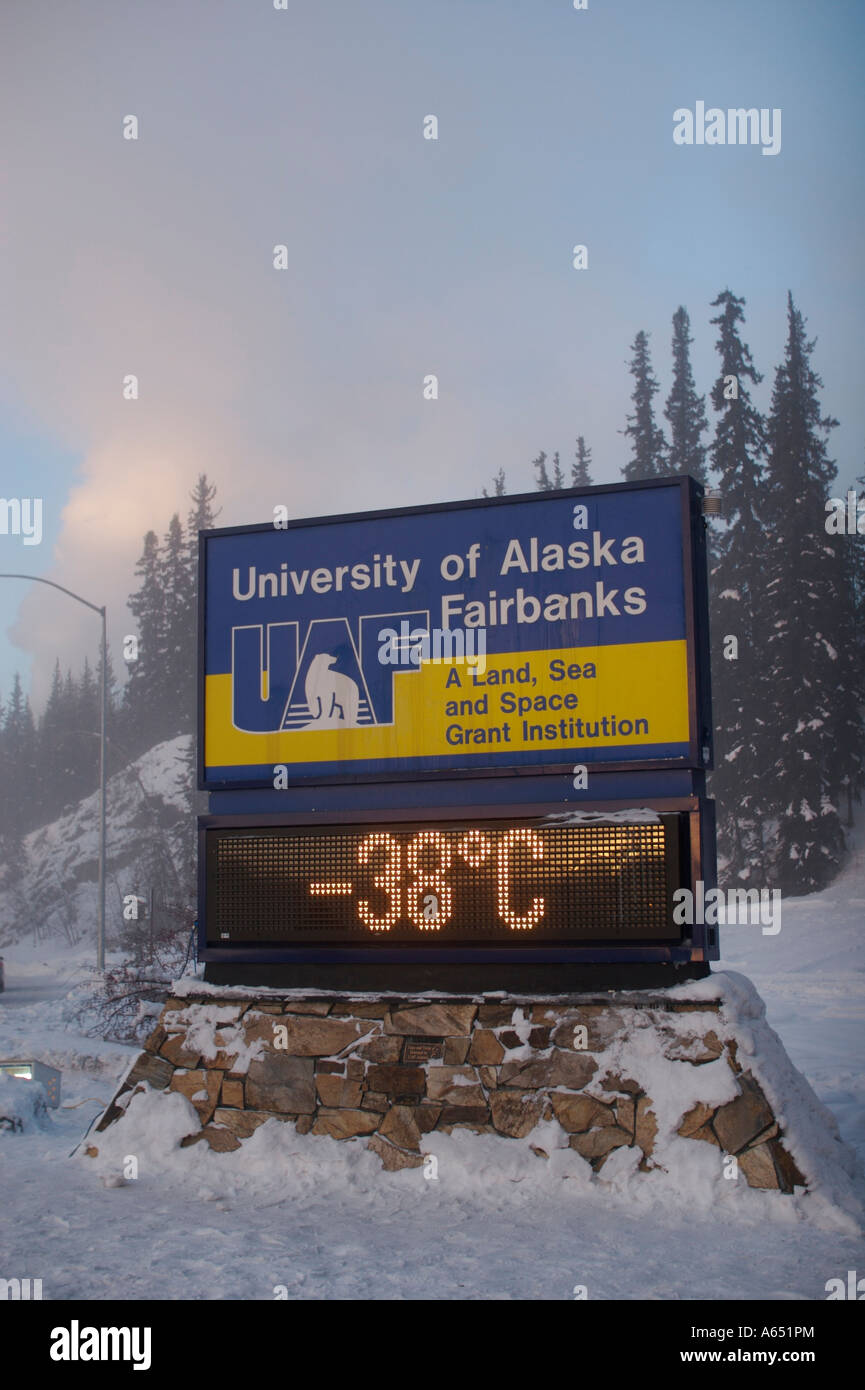 Uaf temperature sign hi-res stock photography and images - Alamy