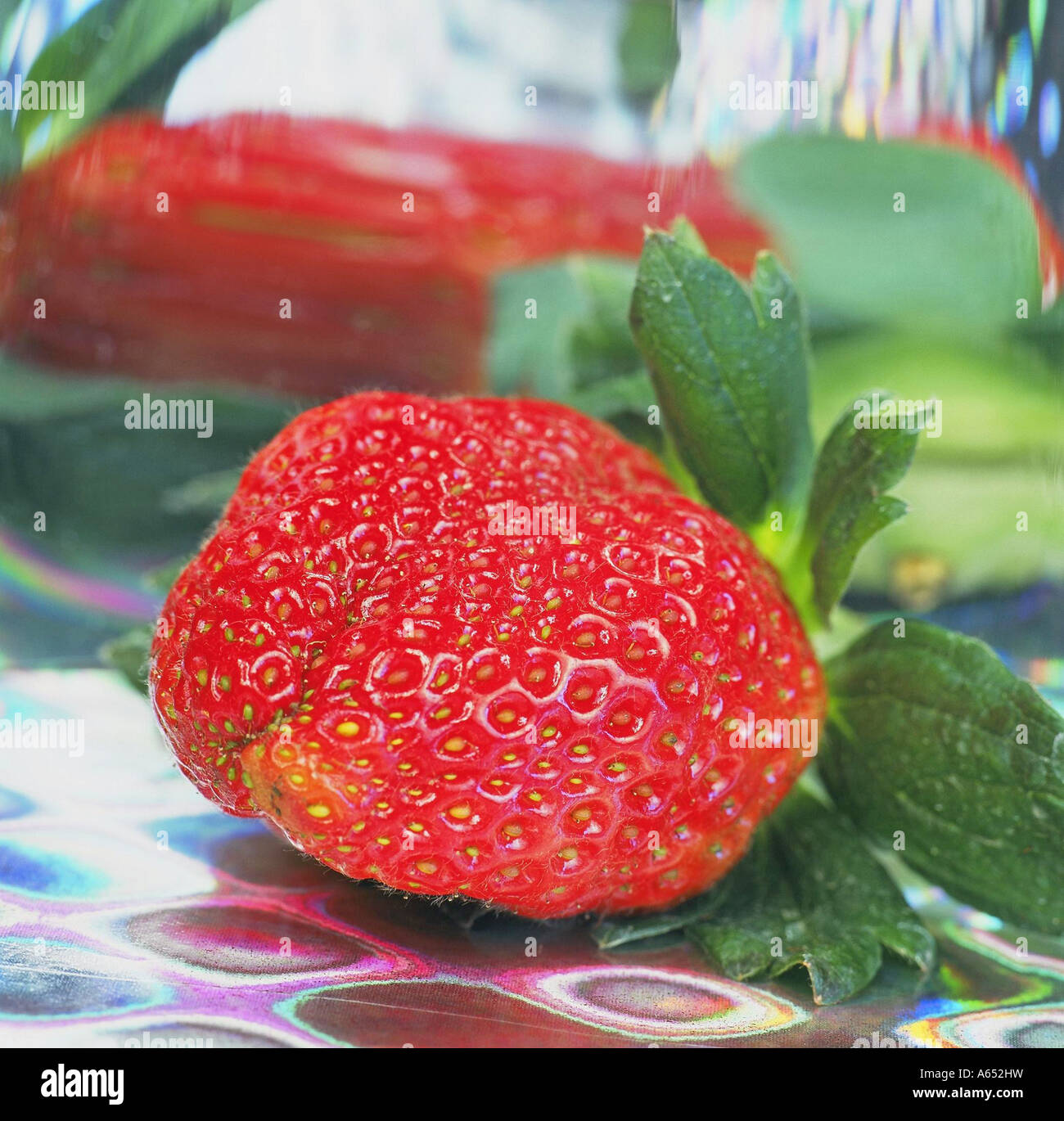 Mis shaped fruit hi-res stock photography and images - Alamy