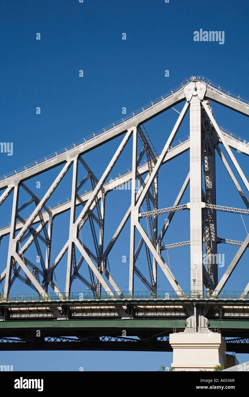 The Story Bridge - a cantilever bridge built in the 1940s linking ...