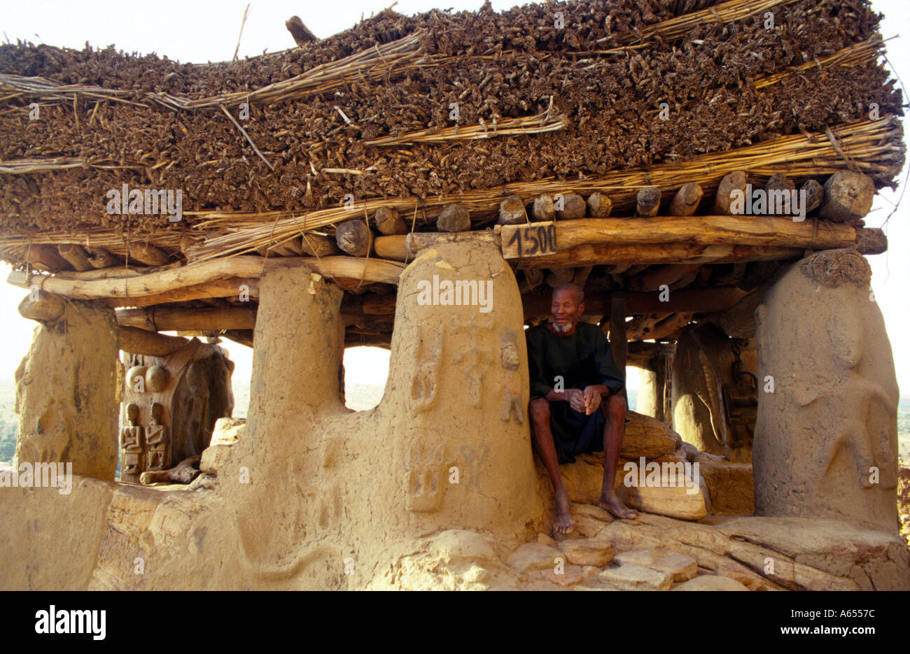 Village Elders meeting place Dogon Country Mali Stock Photo - Alamy
