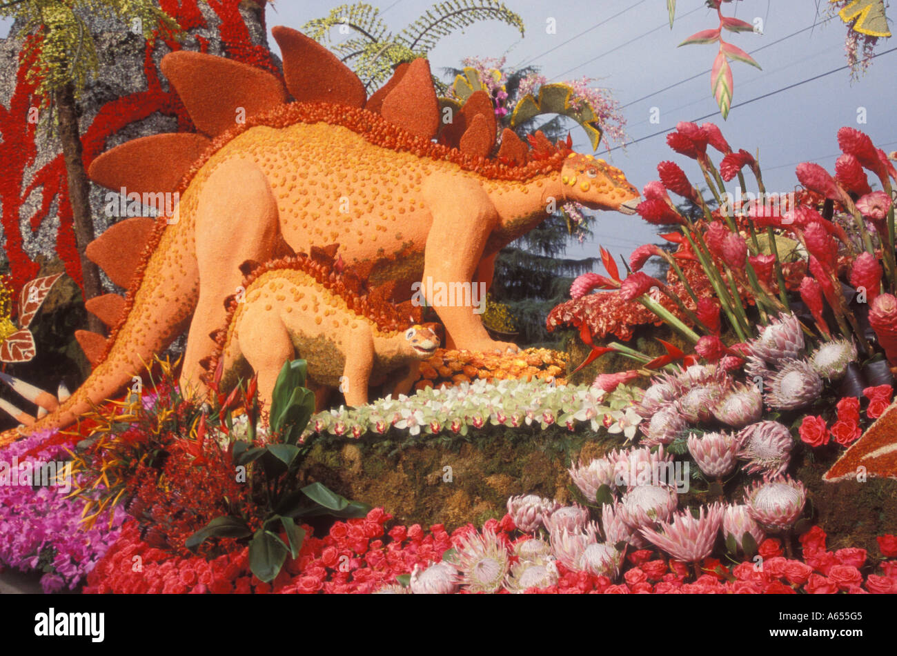 Tournament of roses floats hi-res stock photography and images - Alamy