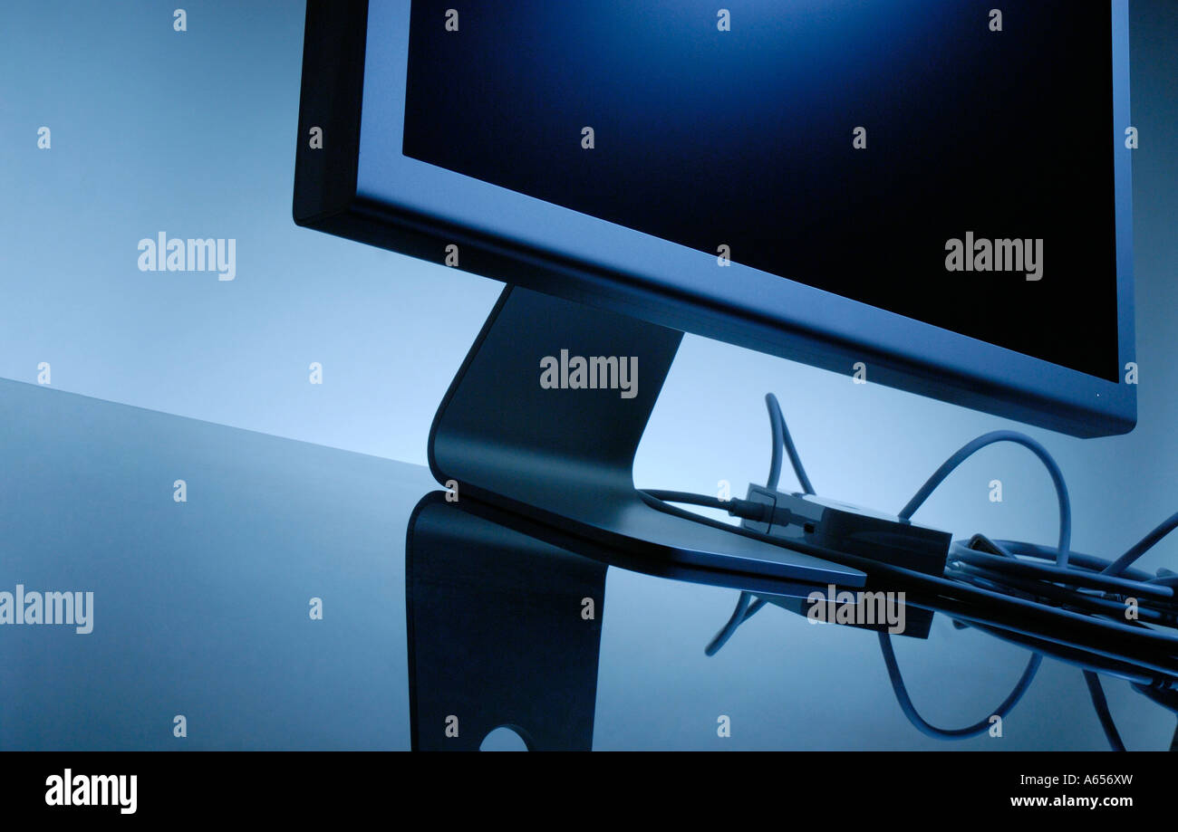 COMPUTER FLAT SCREEN MONITOR WIDESCREEN Stock Photo - Alamy