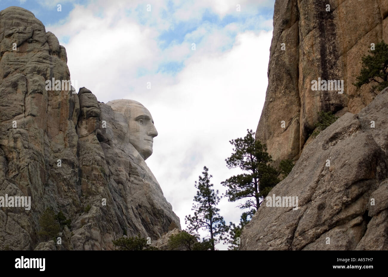 Large scale mountain sculpture hi-res stock photography and images - Alamy