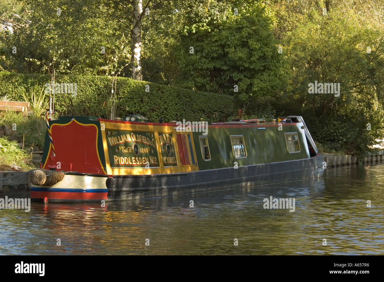 Leeds and liverpool canal keighley hi-res stock photography and images ...