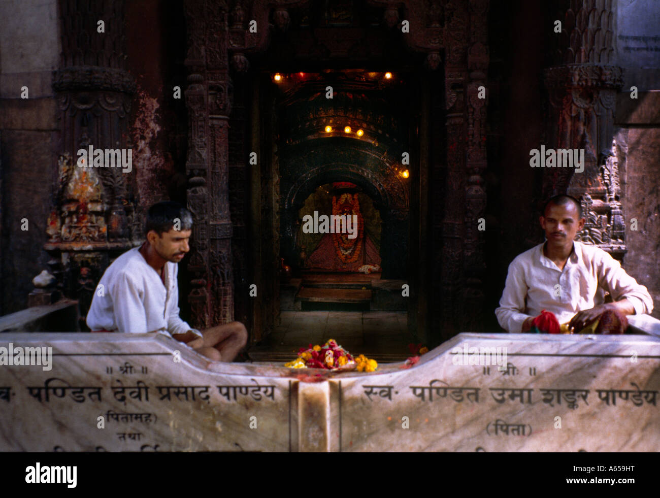 Varanasi India Hindu - Monkey Temple With Puja Stock Photo - Alamy
