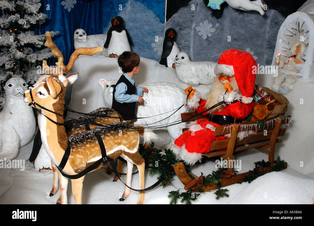 Santas grotto background hi-res stock photography and images - Alamy