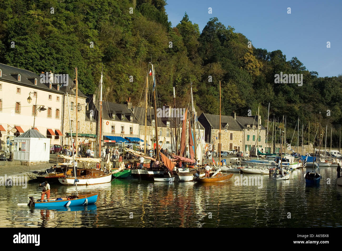 SAILBOATS MARINA HARBOUR AND RANCE RIVER DINAN BRITTANY FRANCE Stock ...