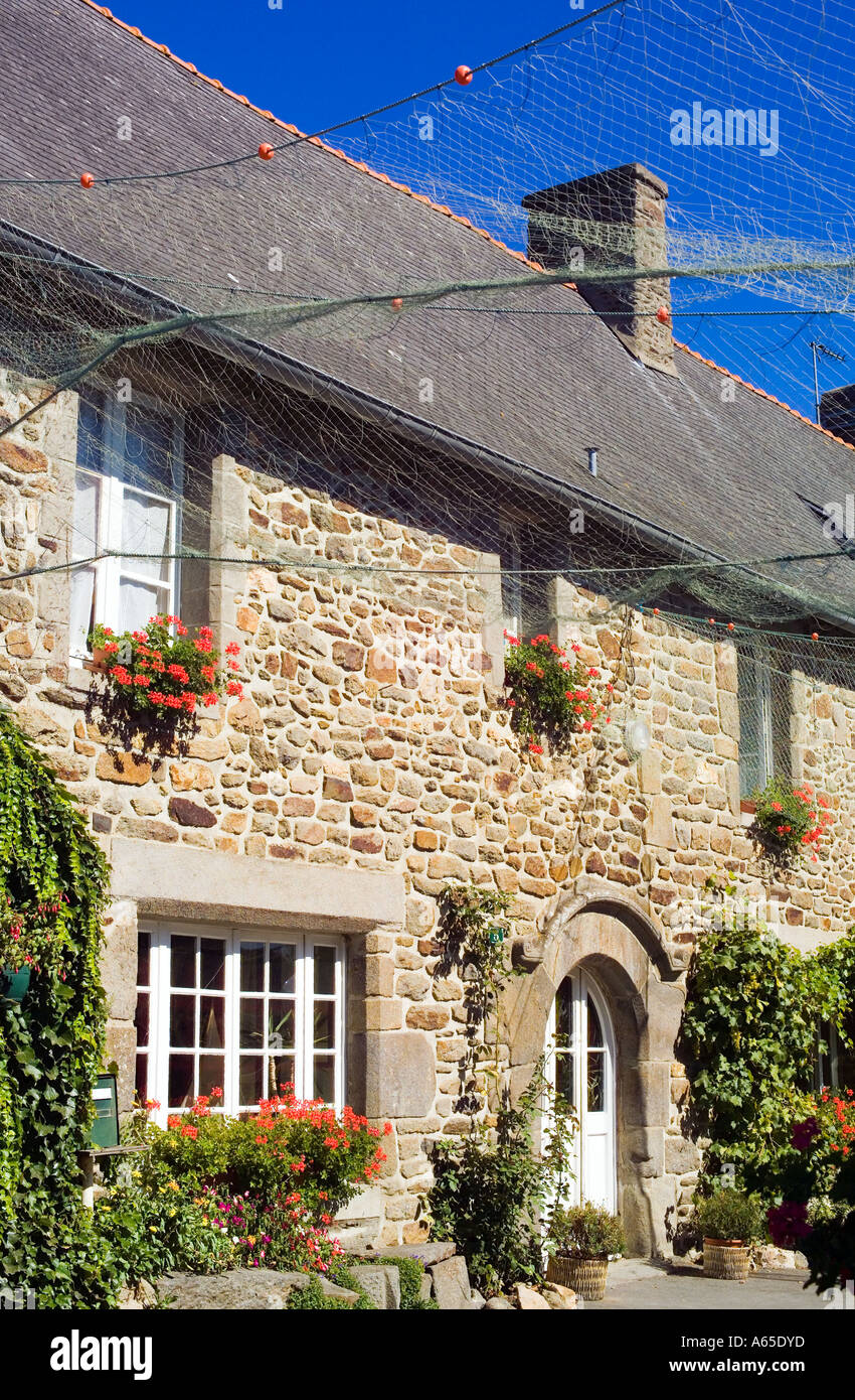 GRANITE TRADITIONAL HOUSE WITH FISHING NET SAINT-SULIAC BRITTANY FRANCE ...