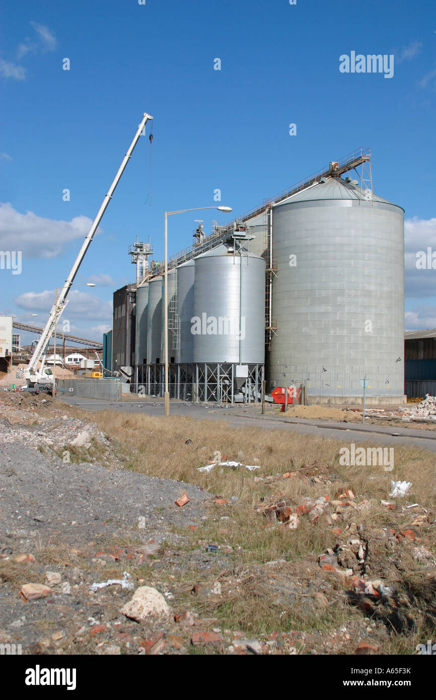 Row of Grain silos at Port of Shoreham, West Sussex Stock Photo - Alamy
