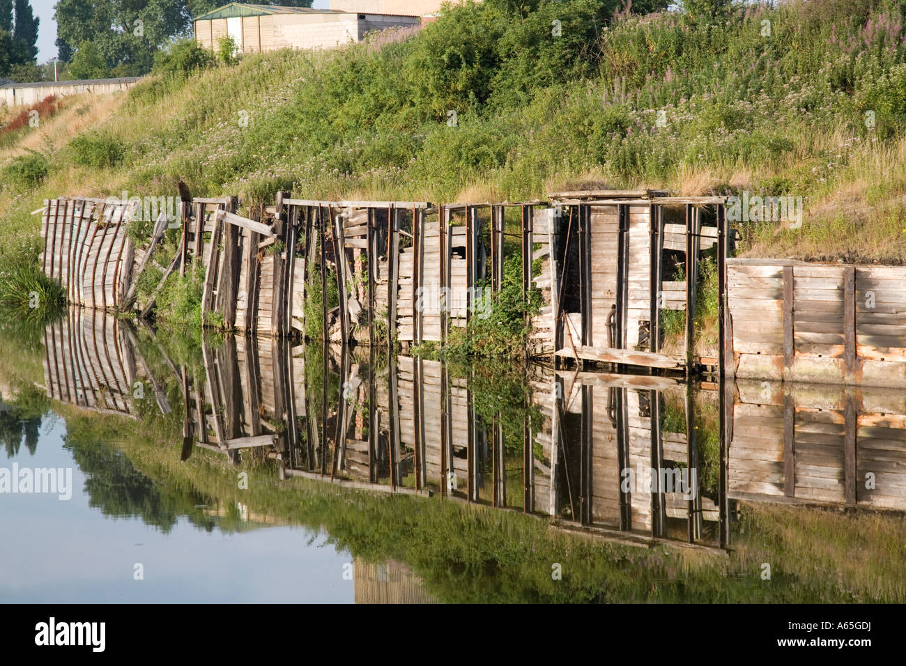 Bank reinforcement hi-res stock photography and images - Alamy