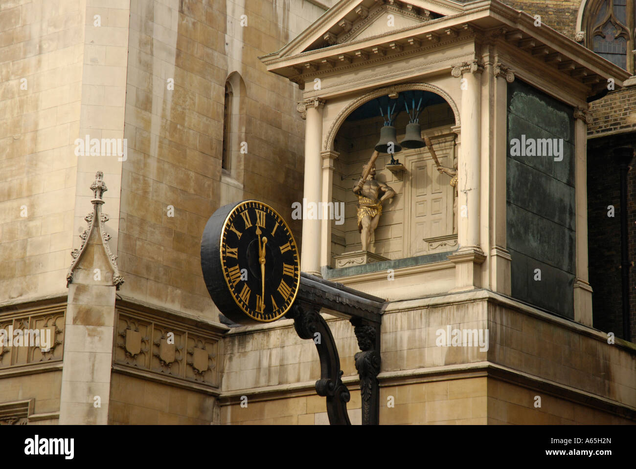 St dunstan in the west hi-res stock photography and images - Alamy